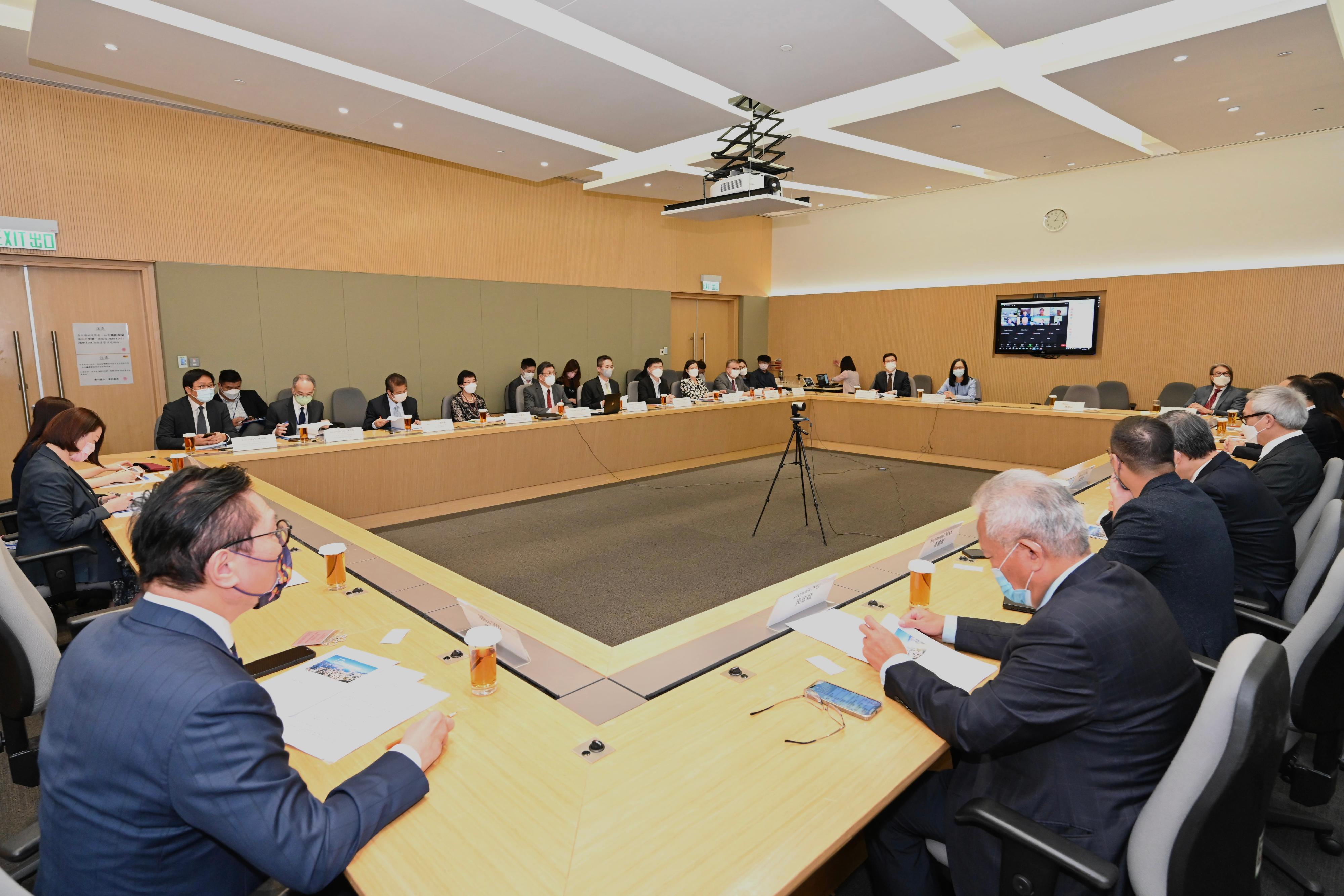 CEDB briefs Trade and Industry Advisory Board on Policy Address (with ...